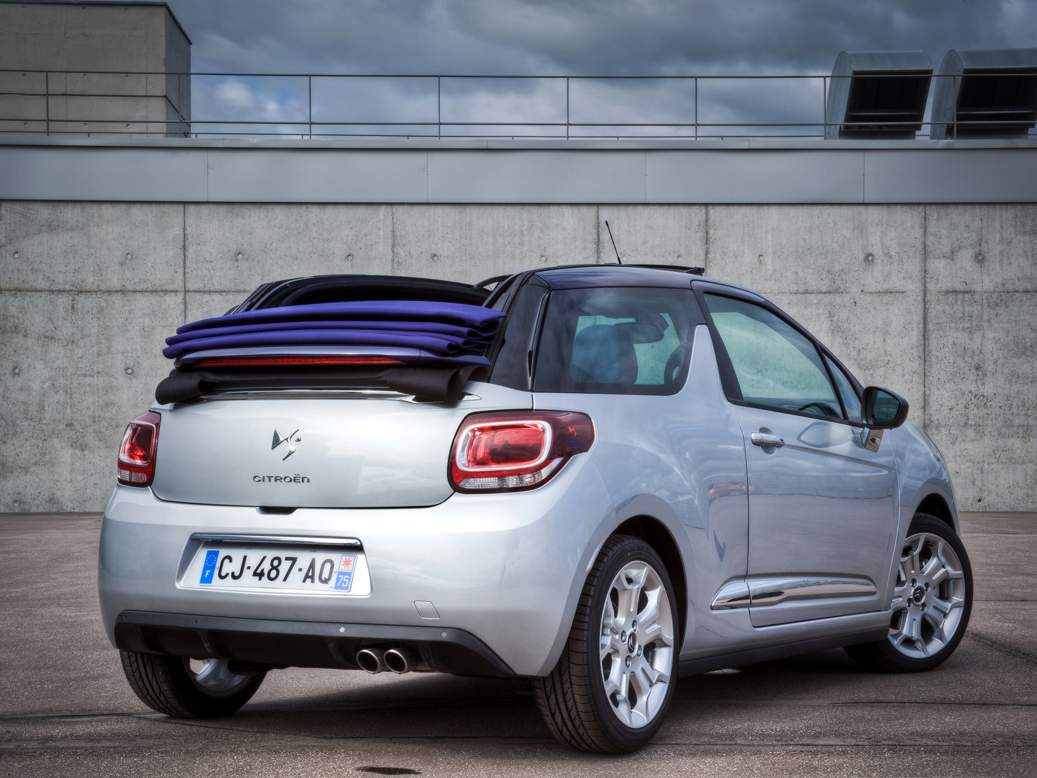 Citroen Latest News - DS3 Cabrio - Paradise Garage - Service and Parts ...